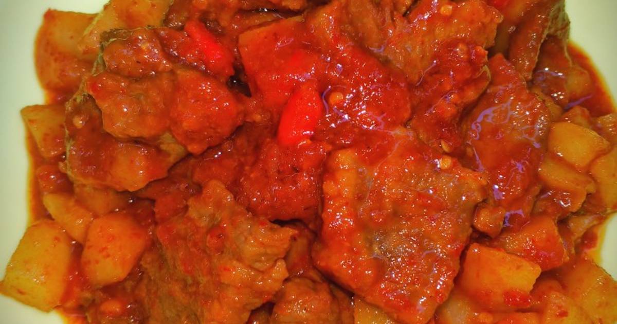 Resep Sapi+Kentang Balado oleh Bunda Anata - Cookpad
