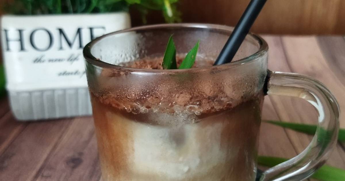 Resep Es Kopi Susu Gula Aren oleh Daniar - Cookpad