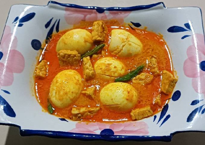 Resep Telur tempe kuah oleh ghita sisva - Cookpad