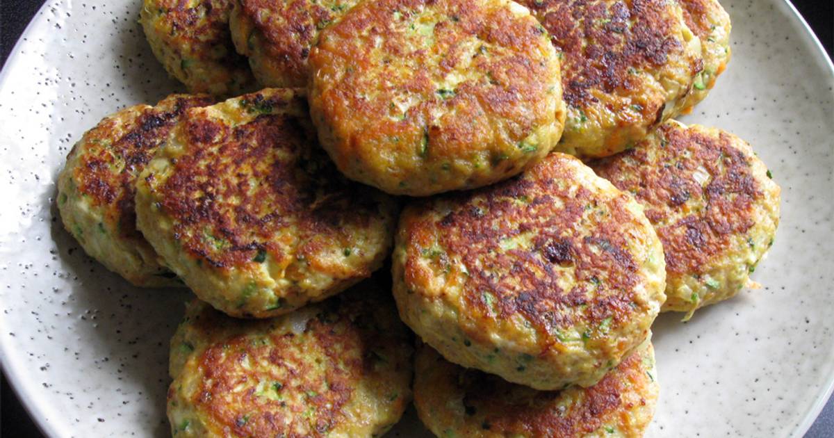 Chicken Rissoles with Loads of Vegetables Recipe by Hiroko Liston - Cookpad