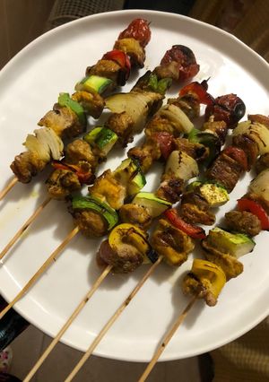🍢Brochetas De Cerdo Aliñado Y Verduras 🍢 Receta de Foodme_NoeliaCarrion ...