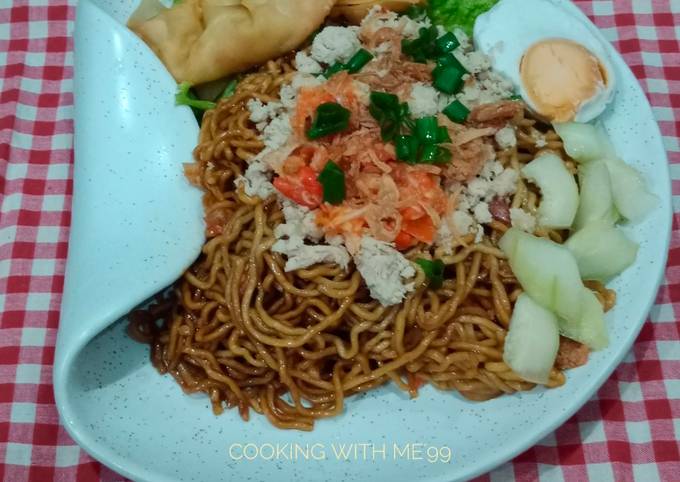 Resep Mie Gacoan oleh Cooking with me'99 - Cookpad