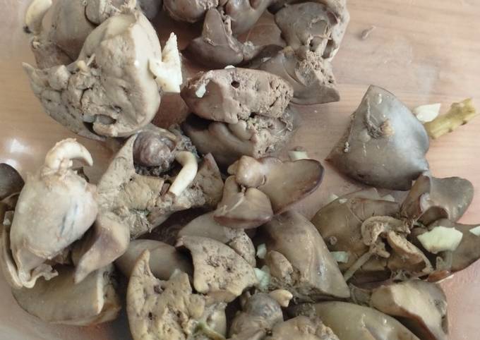 Resep Topping bubur : Hati ayam rebus oleh Lissye_me - Cookpad