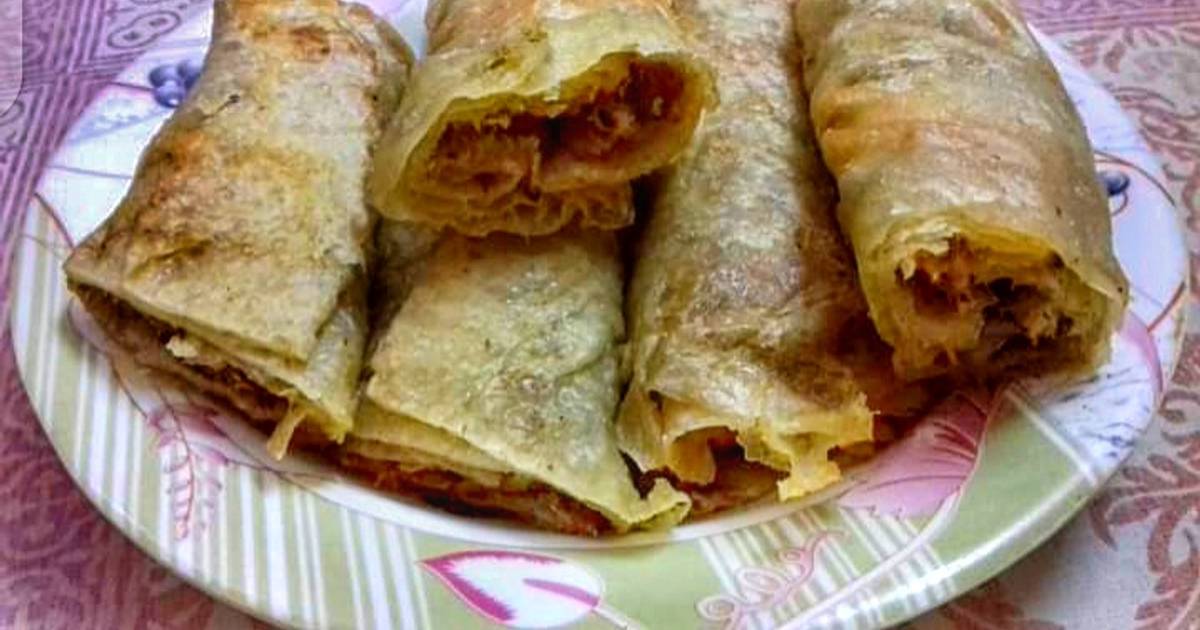 Puri Paratha Roll Recipe by Hina Ibrahim - Cookpad
