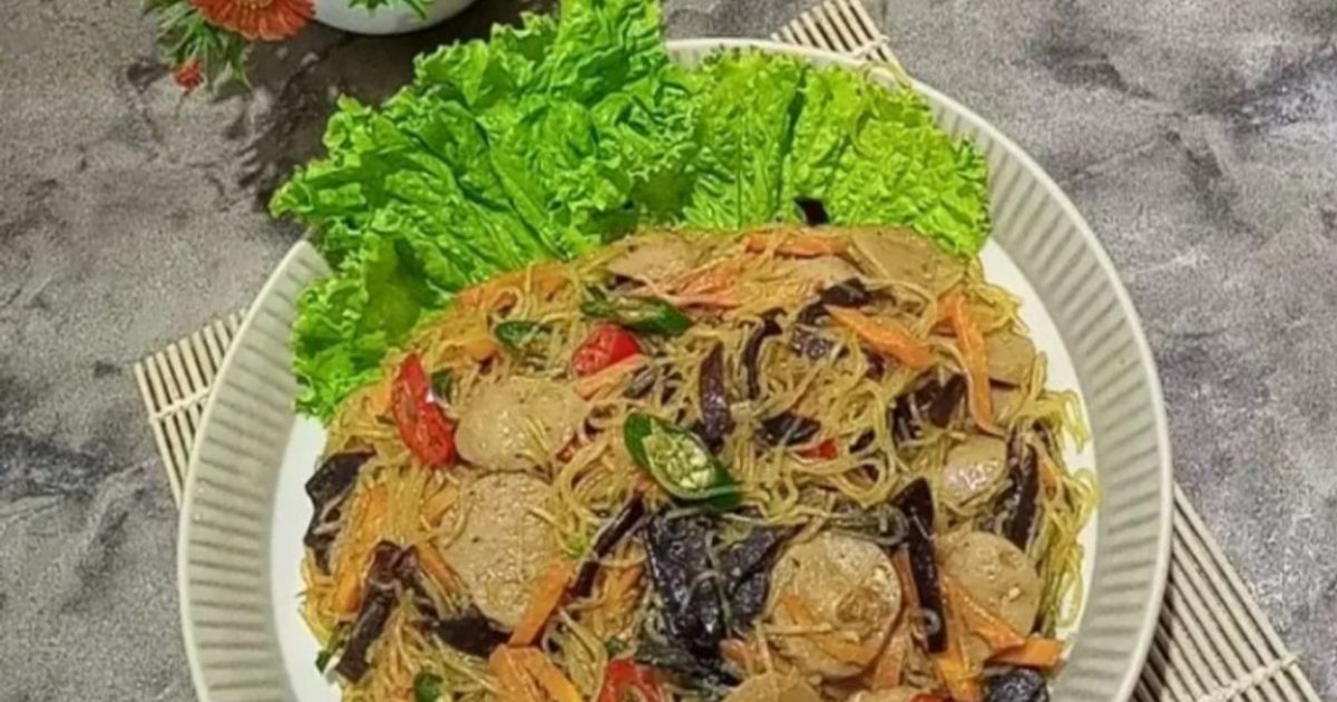 Resep tumis bihun jamur kuping cabe ijo rumahan enak dan mudah - Cookpad