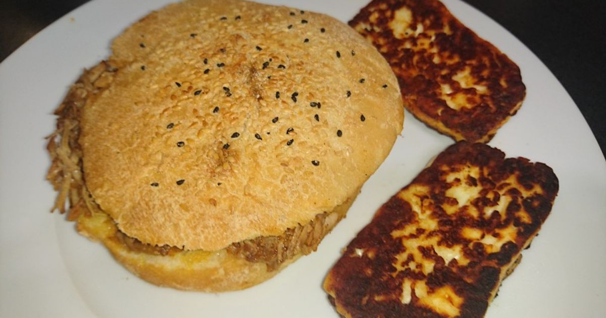 Toasted Pulled Pork Turkish Rolls Recipe By Shawn W
