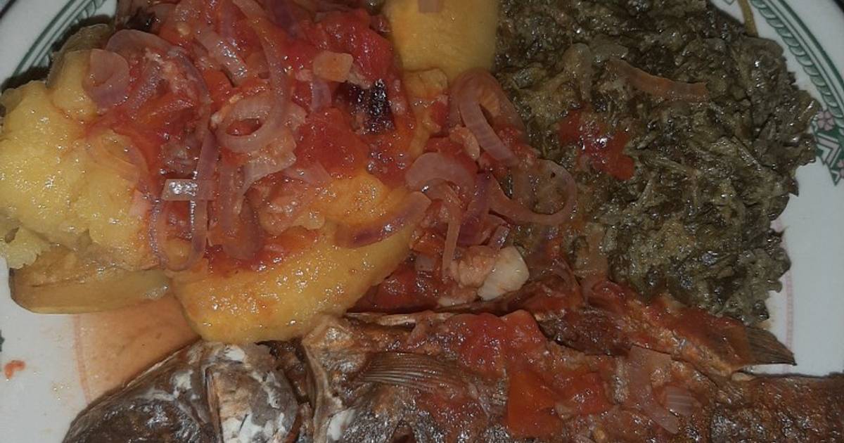 Green bananas, fish stew Recipe by Vivian Namwalo - Cookpad