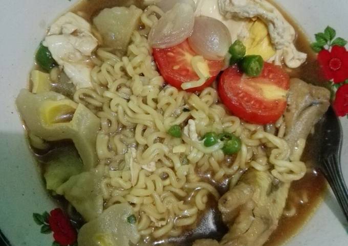 Resep Mie Instant Rebus Plus-plus oleh hanum putrinurwana - Cookpad