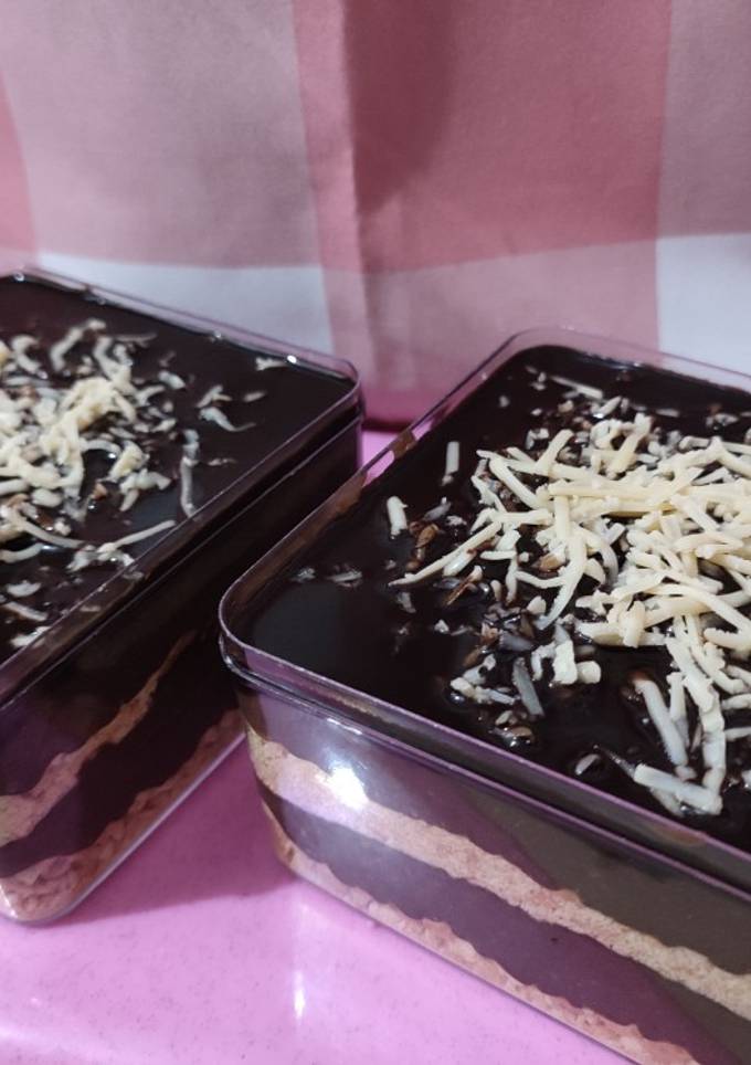 Resep 860. Chocolate Eclair Dessert Box oleh Nur Ekayanti - Cookpad
