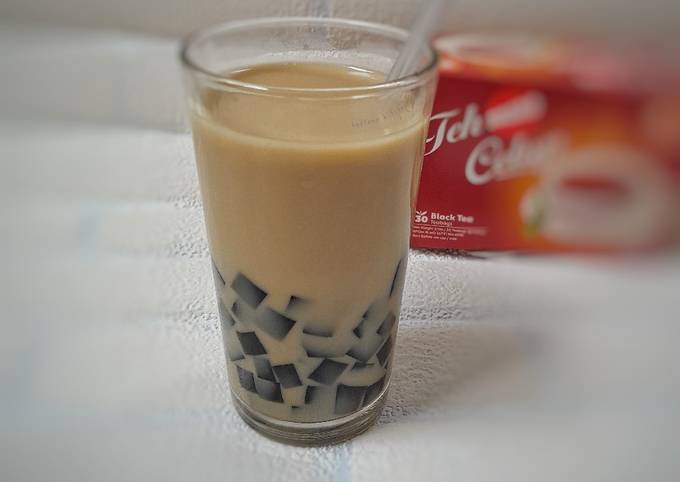 Resep Homemade Thai Tea with Grass Jelly oleh Hadleny Kitchen - Cookpad
