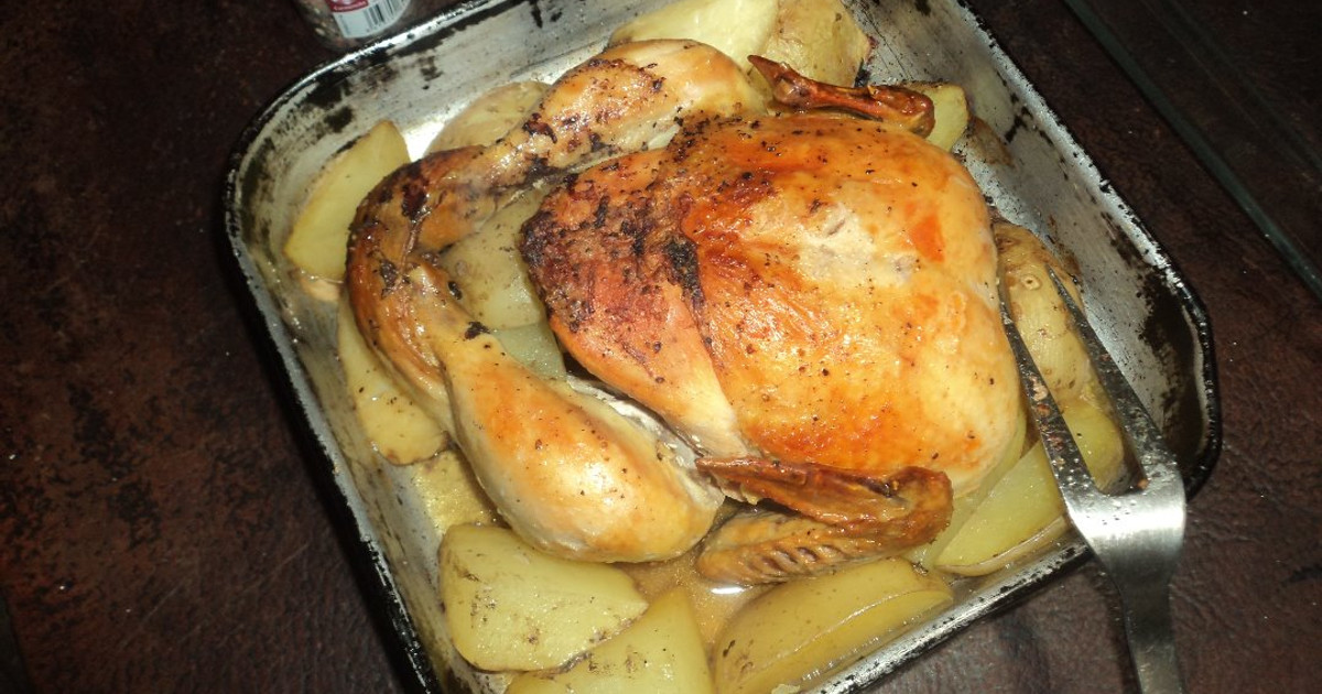 Pollo Campesino Al Epazote Con Vino Blanco Y Papas, Relleno De Verduras ...
