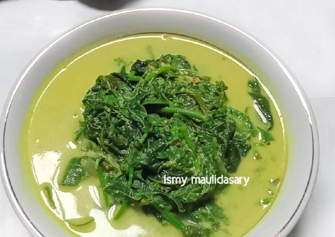 Resep Daun Singkong Bumbu Gurih oleh Ismy Maulidasary - Cookpad