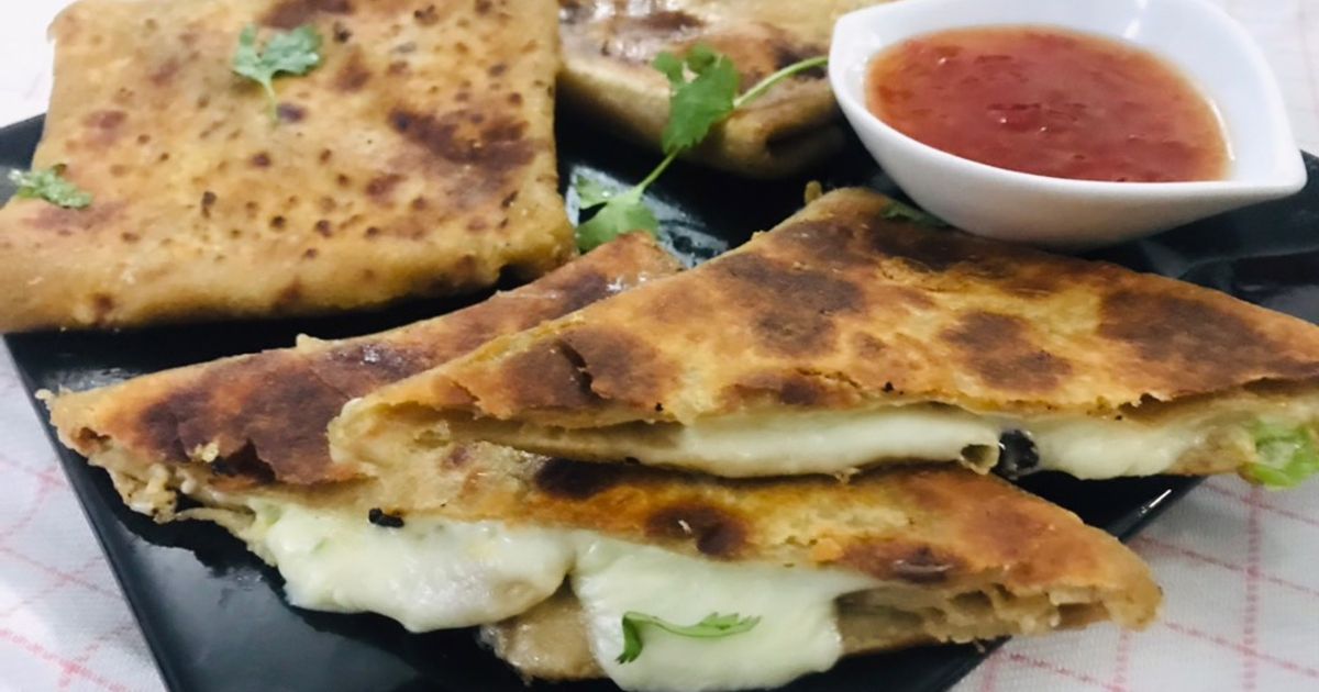 Egg And Cheese Paratha Recipe by Zobia Sajjad - Cookpad