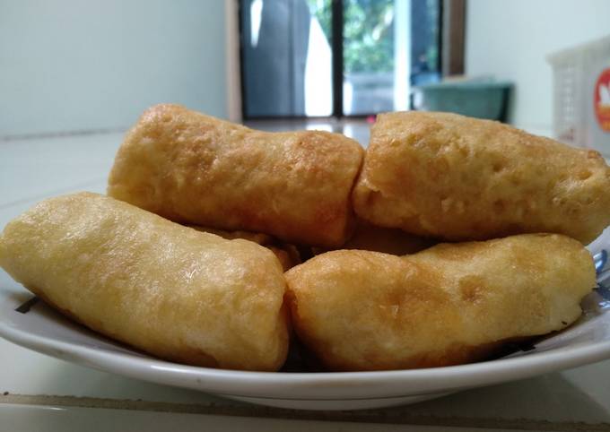 Resep Lumpia ubi kuning oleh gesang christen - Cookpad