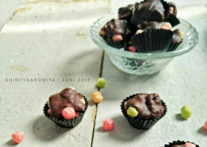 Resep Choco Rice Crispy oleh Ardhita's Kitchen - Cookpad