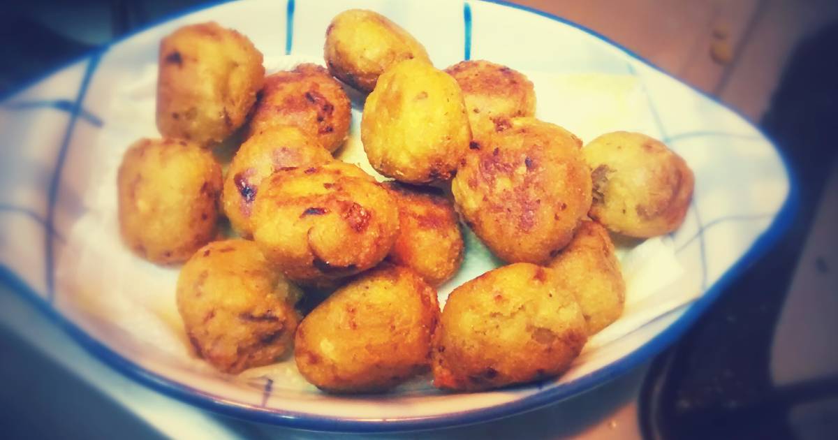 Raw Banana Pakodas! Recipe by Antara S - Cookpad
