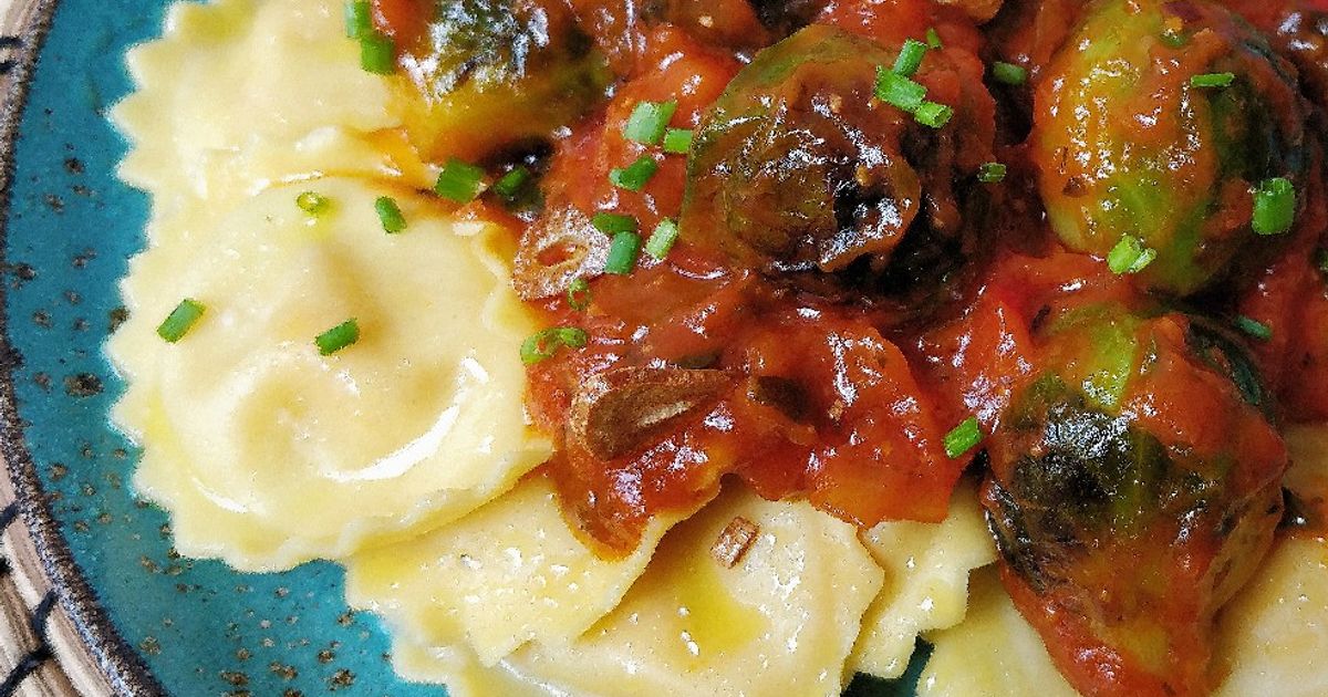 Pasta Fresca Con Coles De Bruselas Al Ajillo Receta de Josemi ...