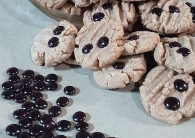 Resep Choco chips cookies oleh Yuliyaa - Cookpad