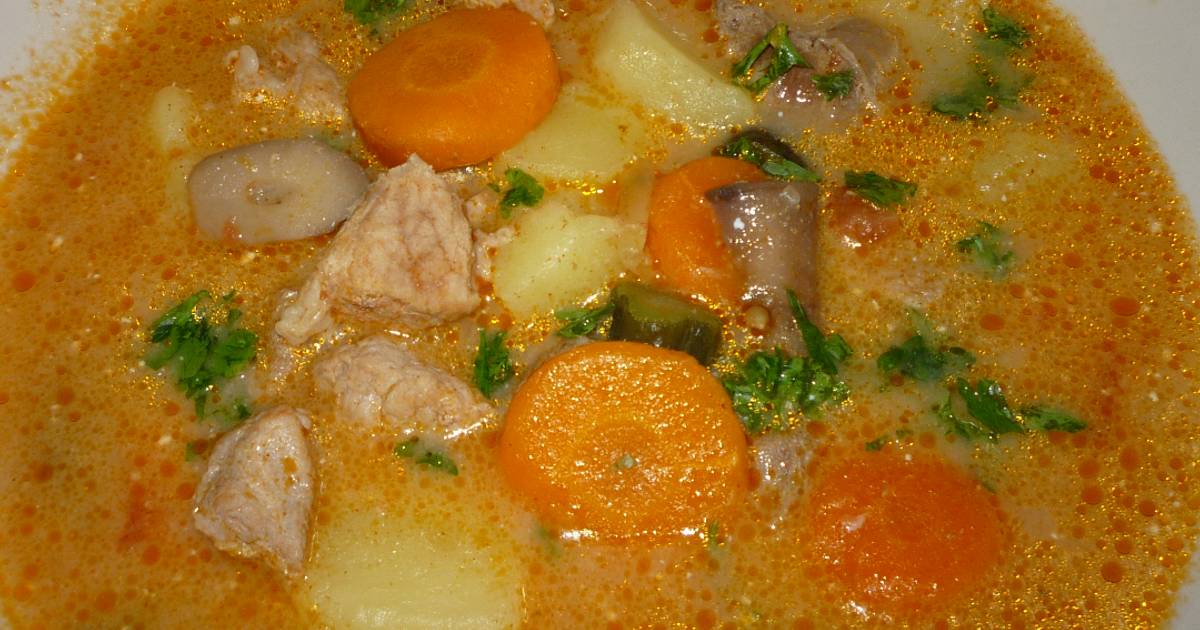13 990 egyszerű és finom levesek recept - Cookpad receptek