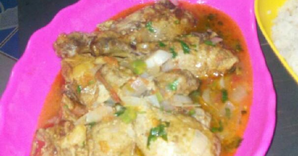 Matoke Chicken Recipe by Josephine kibochi - Cookpad