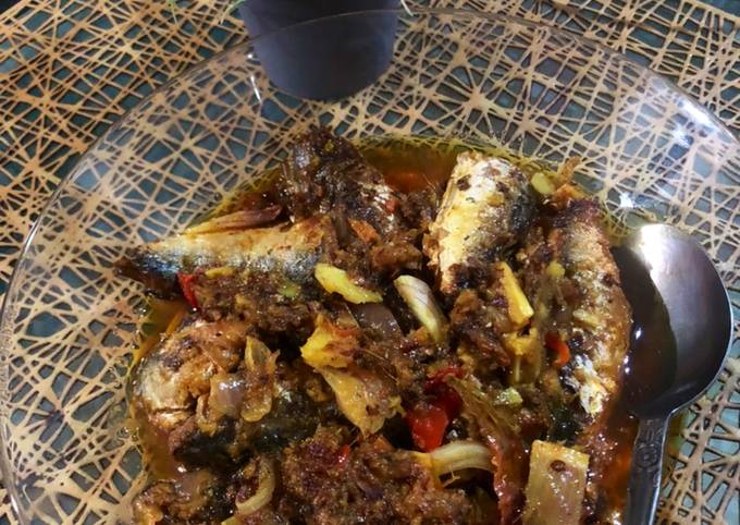 Resipi Sardin goreng cili api oleh Noor Syahera - Cookpad