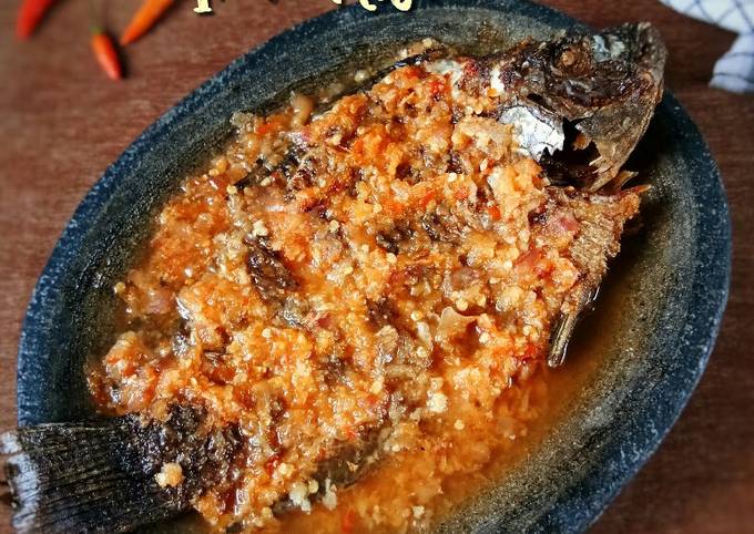 Resep Cobek Ikan Nila oleh Cici Andriyani - Cookpad