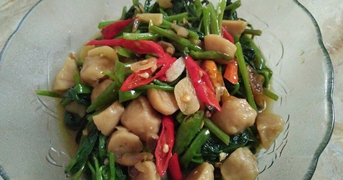 Resep Oseng kangkung bakso simple oleh Nurul Indah Prismawati - Cookpad