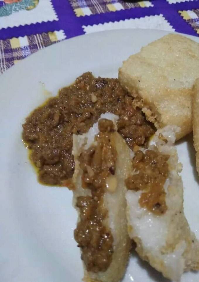 Resep Ulen sambal oncom (khas Bandung) oleh Dapur Sadiya - Cookpad