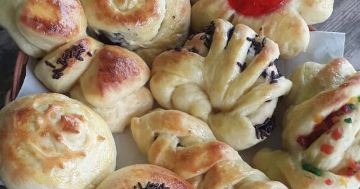 Resep Roti Manis Basic Soft Bun oleh Indah Tuwiarsih - Cookpad