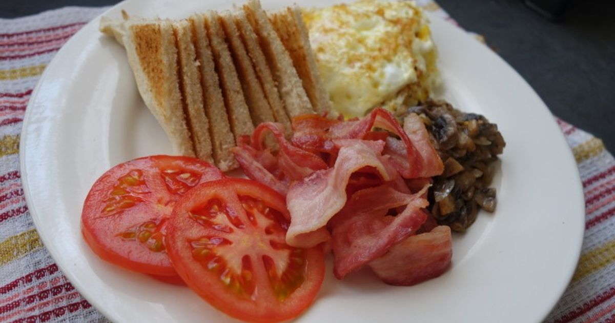 Quick Brekkie Recipe by Nonkonzo Makhoba - Cookpad