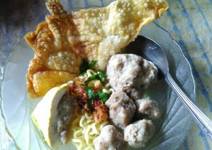 Resep Bakso pangsit oleh Nanda Ghani - Cookpad