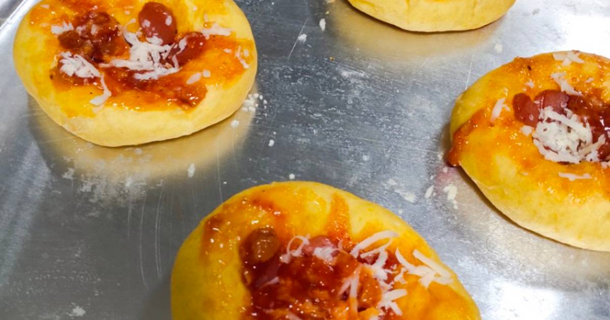 Resep Pizza mini labu kuning #10 oleh Icka Priantina - Cookpad