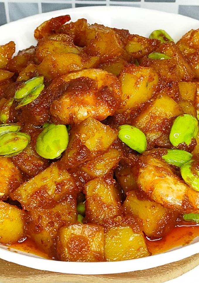 Resep Sambal Goreng Kentang Udang Petai oleh Renny Phink - Cookpad