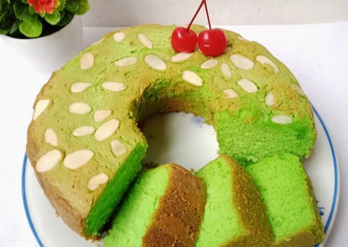 Resep Bolu Pandan Panggang oleh Dapur Deis - Cookpad