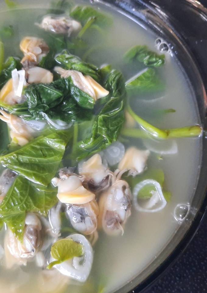 Cách Làm Món Canh rau khoai lang nấu ngao hoa của Nhà Vân - Cookpad