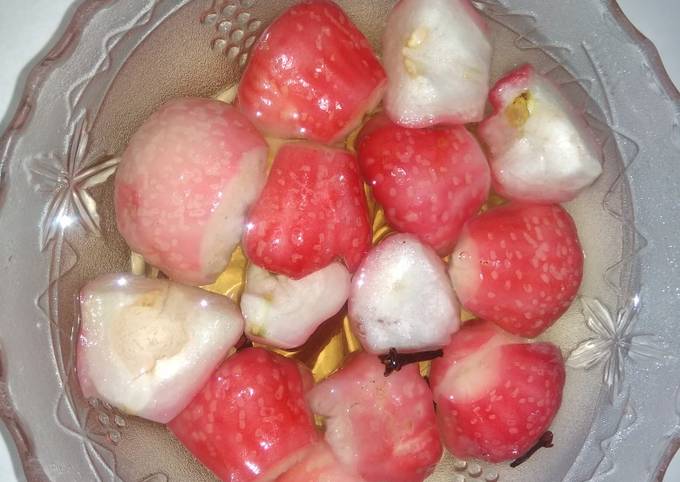 Resep Setup buah jambu air bumbu rempah oleh Dian Mardiani - Cookpad