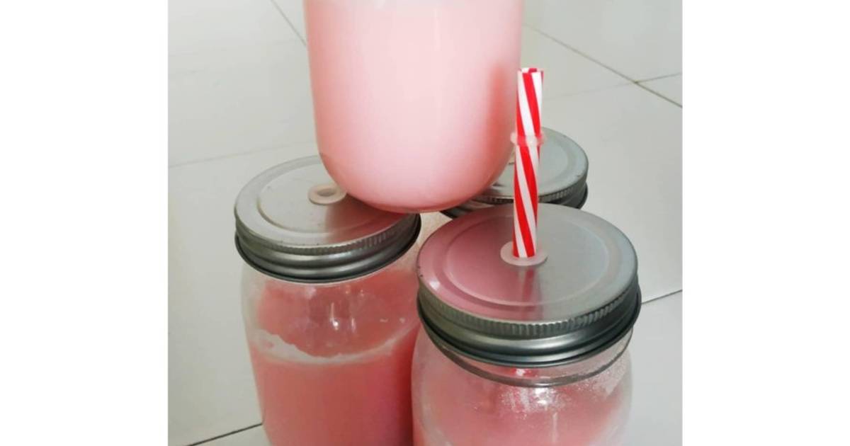Resep Pink Lava Silky Puding ala minuman Richeese Factory oleh Zahra ...