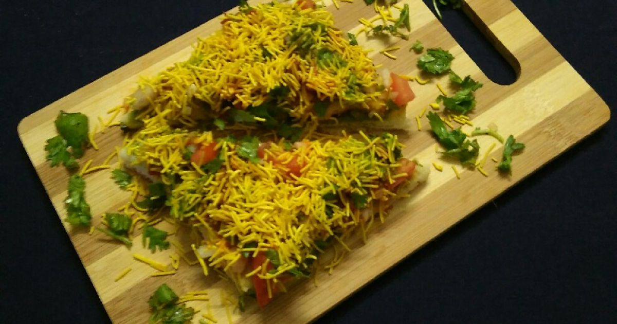 Aloo Toast Recipe by Purvi Modi