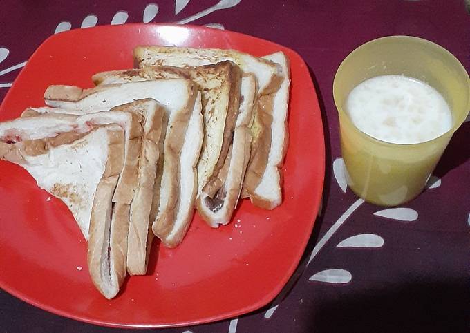 Resep Roti Bakar teplon isi susu dan meisis oleh Eka Widiastuti - Cookpad