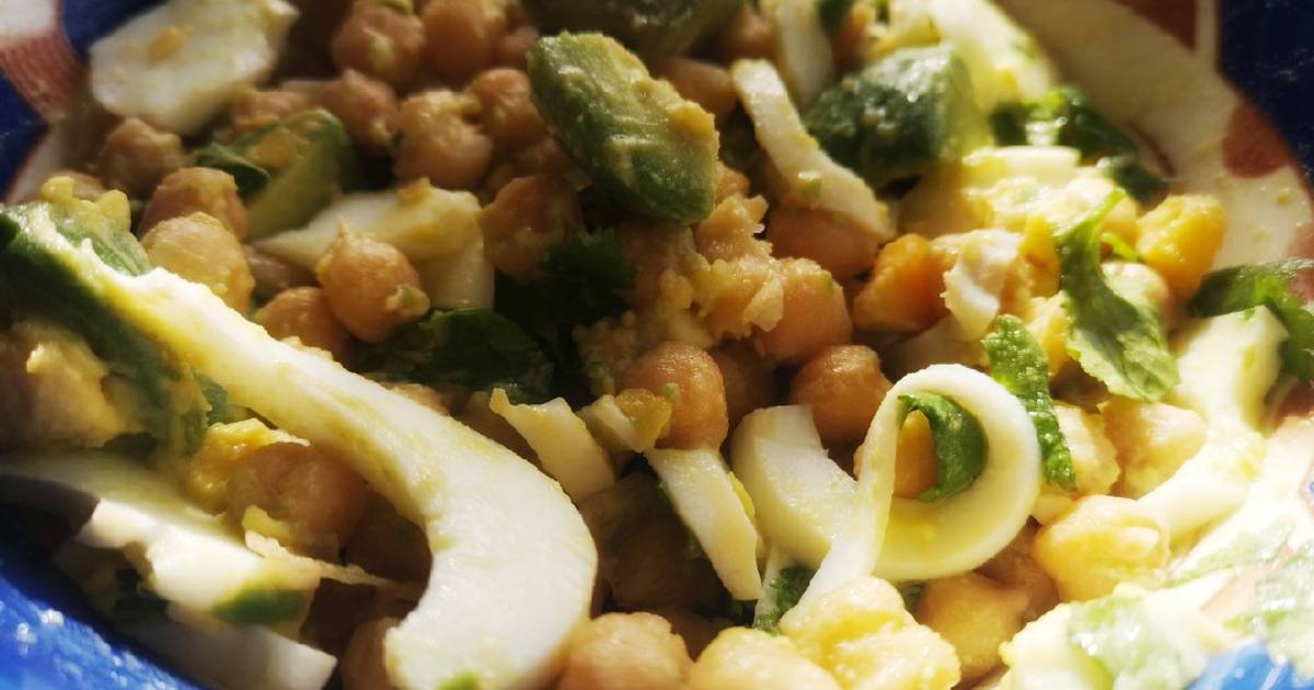 Salada de Grão de bico e Abacate Receita por Rita Afonso - Cookpad