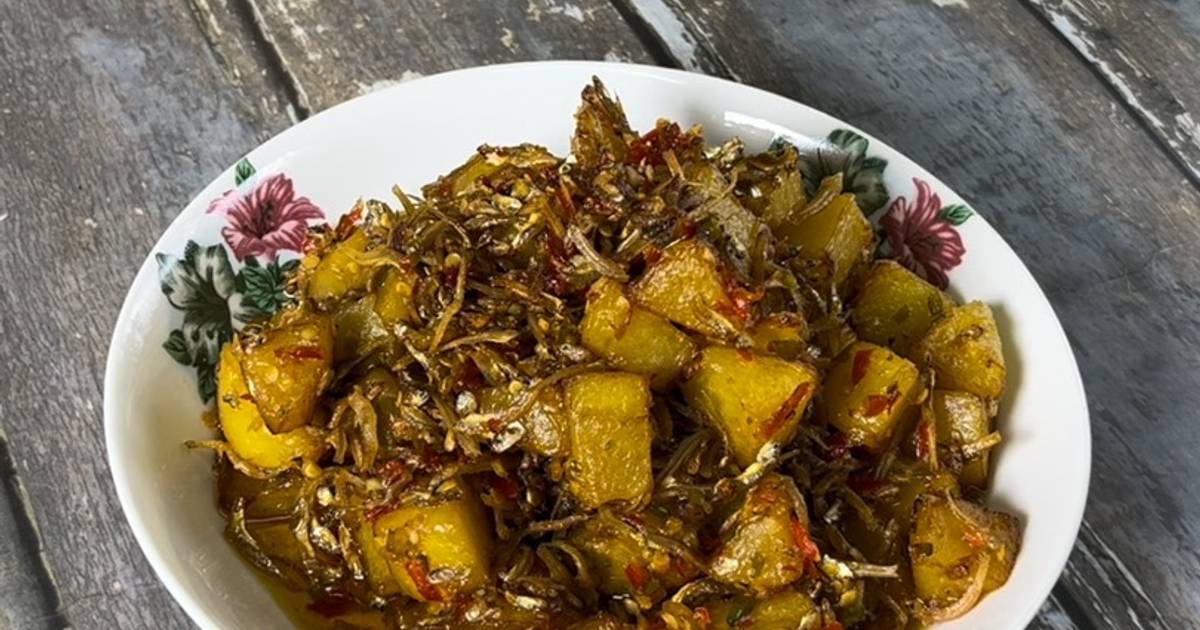 Resepi kentang simple dan sedap: Sambal, snek dan banyak lagi!