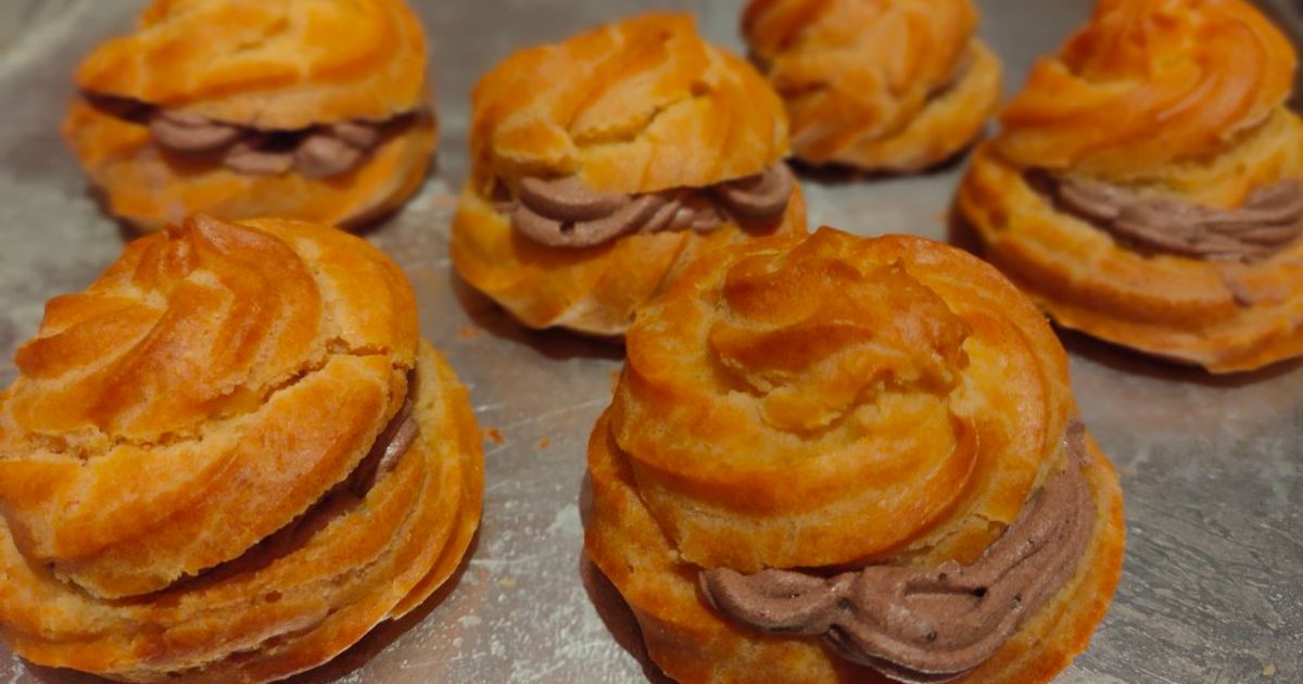 Resep Choux Pastry Chocy Cream Filling oleh farah_adin - Cookpad