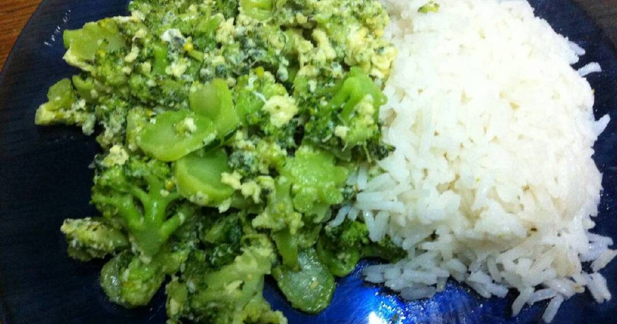 Brócolis refogado com ovos Receita por Elaine - Cookpad