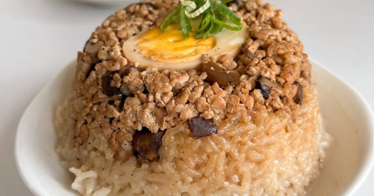 Resep Nasi Tim Ayam Jamur Homemade Ala Resto oleh Sinthia Tan - Cookpad
