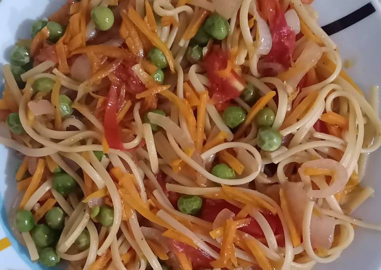 Tallarín salteado Receta de Fuster Dennis- Cookpad