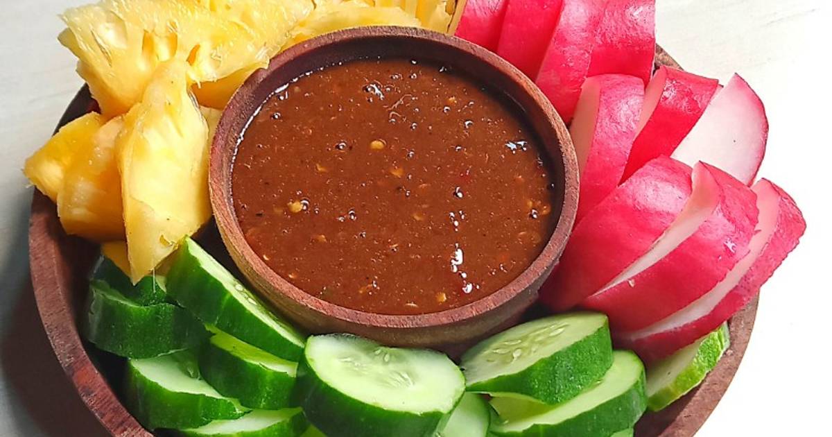 Resep Rujak Buah (Nanas, Timun, Jamaika) oleh Ismy Maulidasary - Cookpad