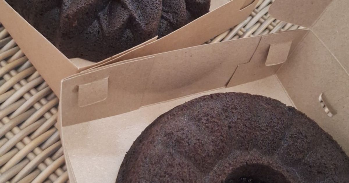 Resep bolu ketan item cokelat lumer rumahan enak dan mudah - Cookpad