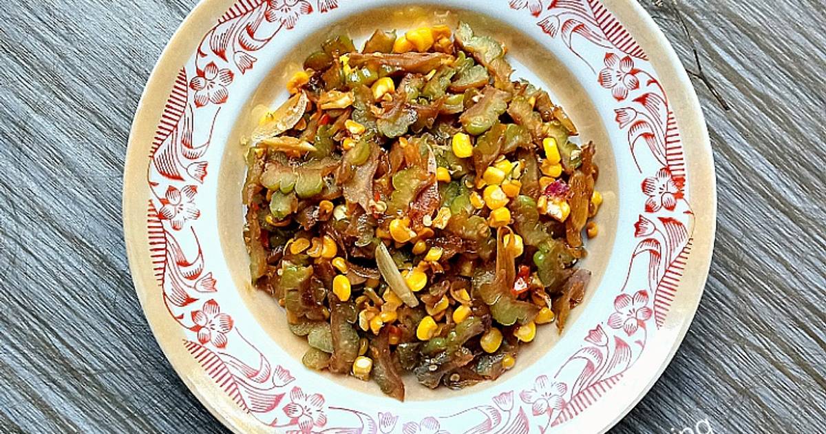 Resep Tumis Pare Jagung Manis Simple oleh Alya Nurfitri🍳 - Cookpad