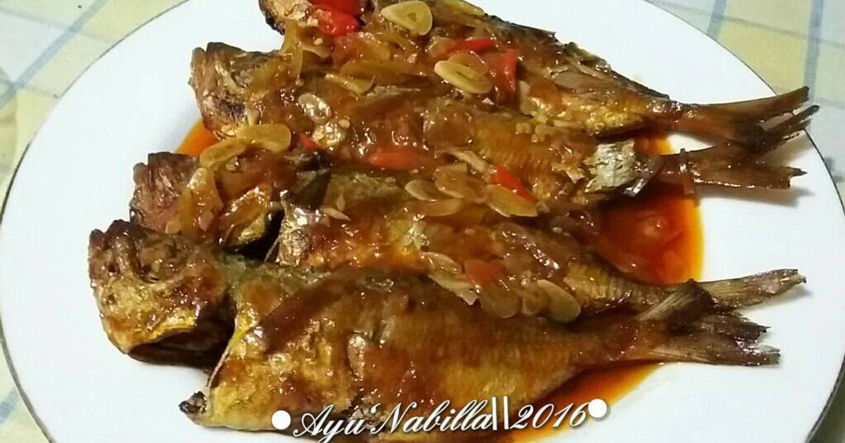 Resep Ikan bumbu saos oleh ayunabillarumaropen - Cookpad
