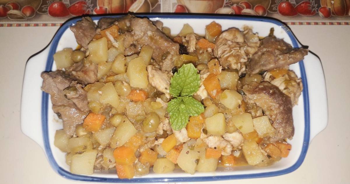 Guiso de pollo y cerdo 🍲 Receta de Ana Gabriela - Cookpad